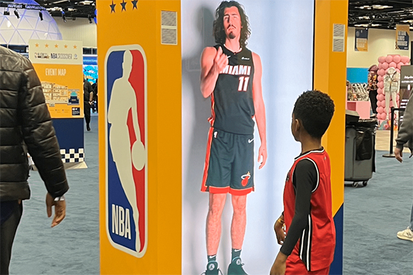 SAGA Technologies - NBA stars meet fans via Proto Hologram system